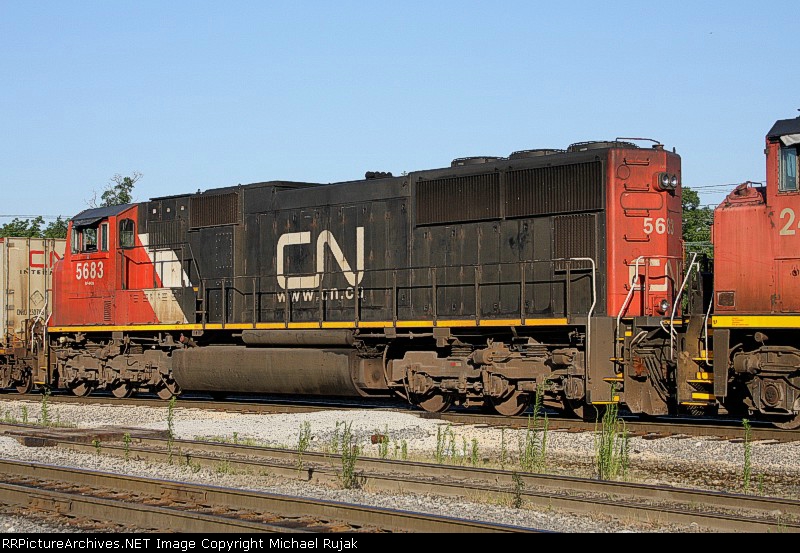 CN 5683